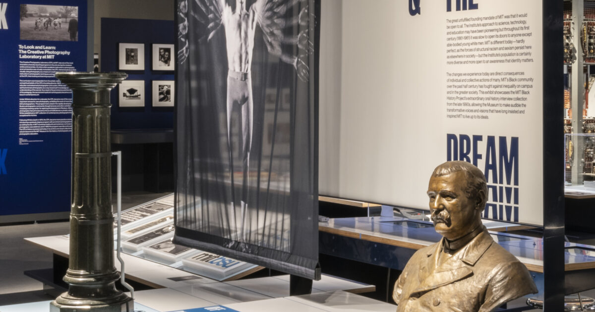 Gallery Label: Technology and the Dream | MIT Museum