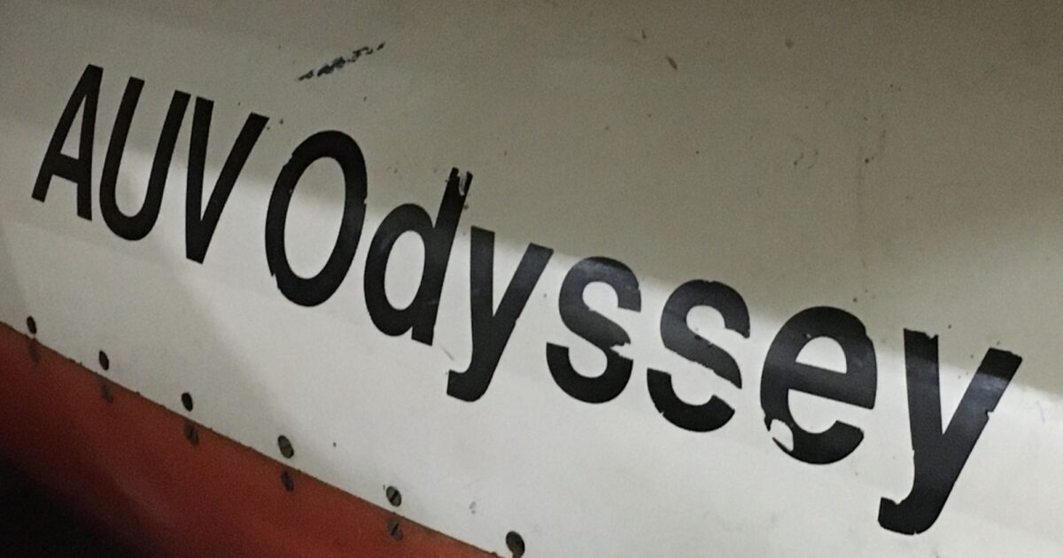 MIT Autonomous Underwater Vehicle Lab Odyssey System Records | MIT Museum